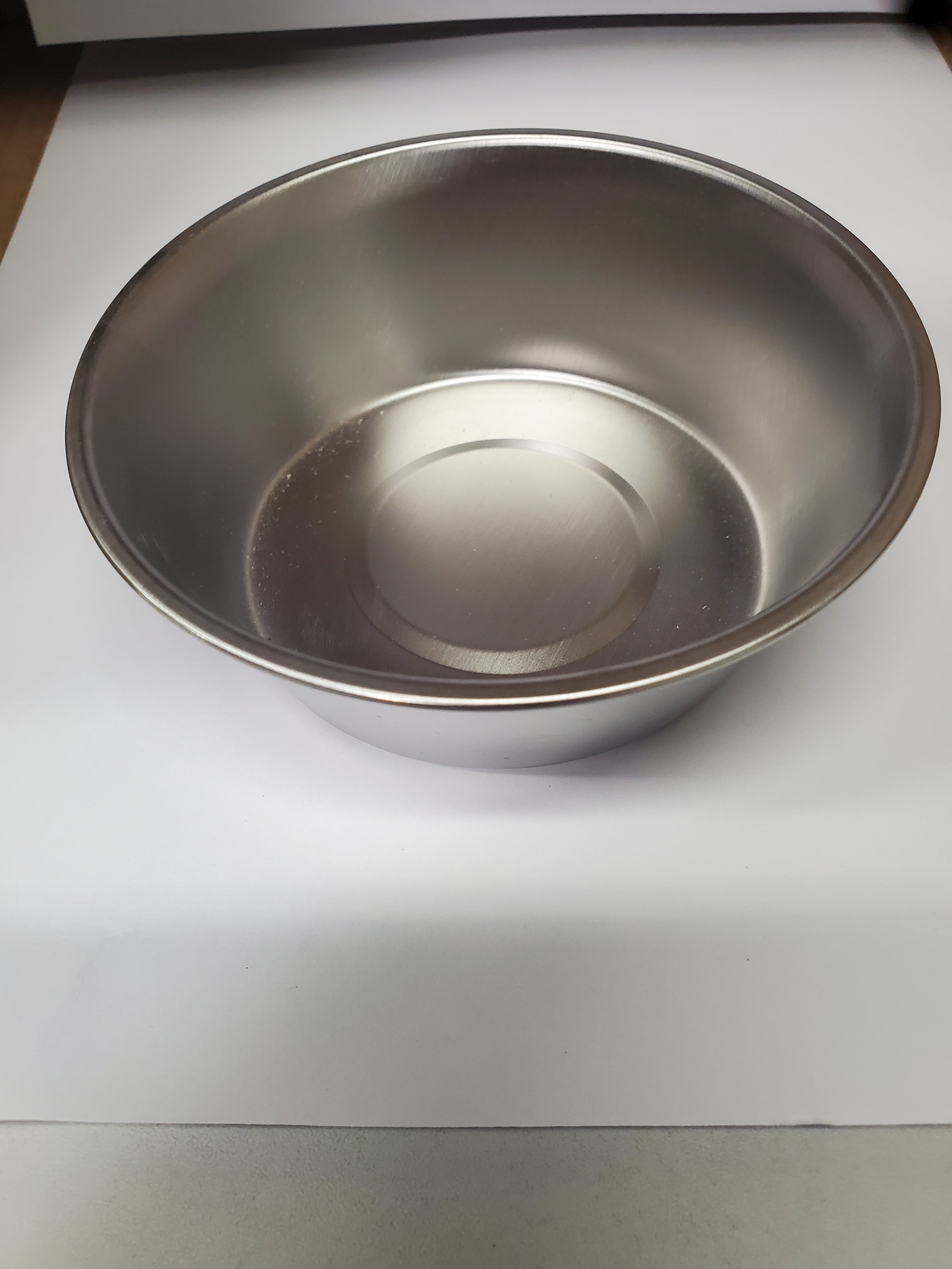 8 OZ STAINLESS STEEL FEEDING/WATER DISH – Port Credit Pets